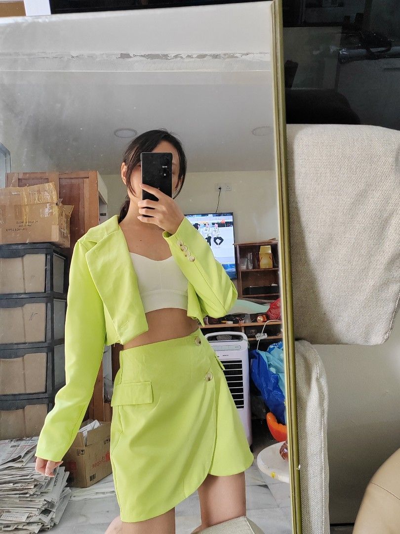 Cropped Blazer Set Wear with skirt, Women's Fashion, Dresses & Sets ...