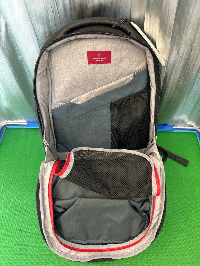 Crumpler Zero Border Backpack Black 30L, Men's Fashion, Bags, Backpacks ...