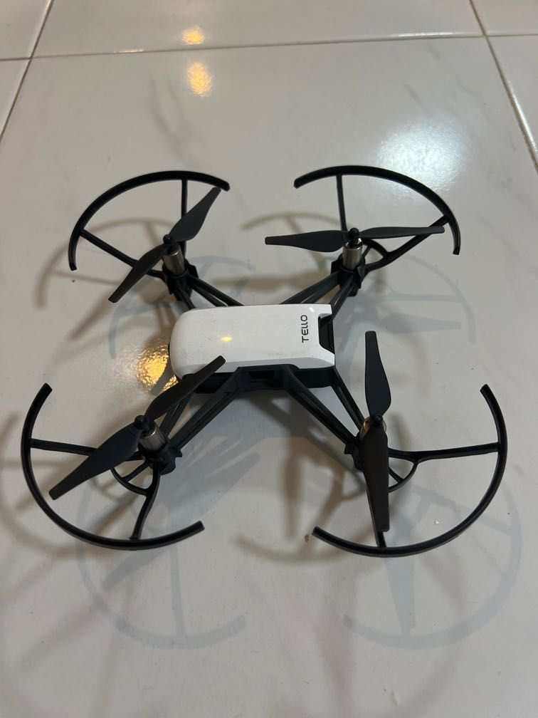 DJI Tello, Photography, Drones on Carousell