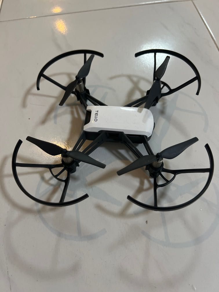 DJI Tello, Photography, Drones on Carousell