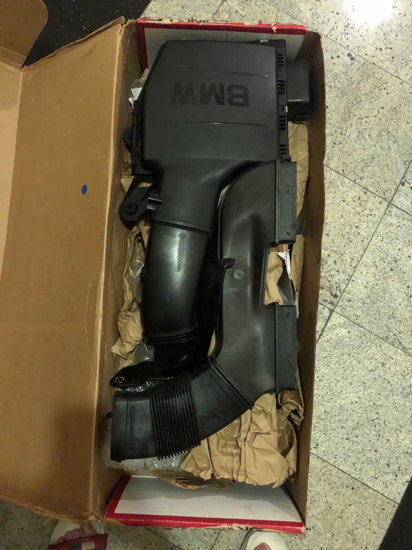 E92 335I Stock Airbox, Car Accessories, Accessories on Carousell