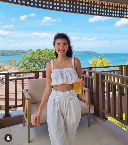 Eighth mermaid Jojo set white, Women's Fashion, Dresses & Sets, Sets or ...