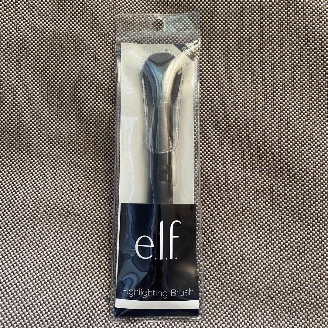 Elf Highlighting Brush, Beauty & Personal Care, Face, Makeup on Carousell