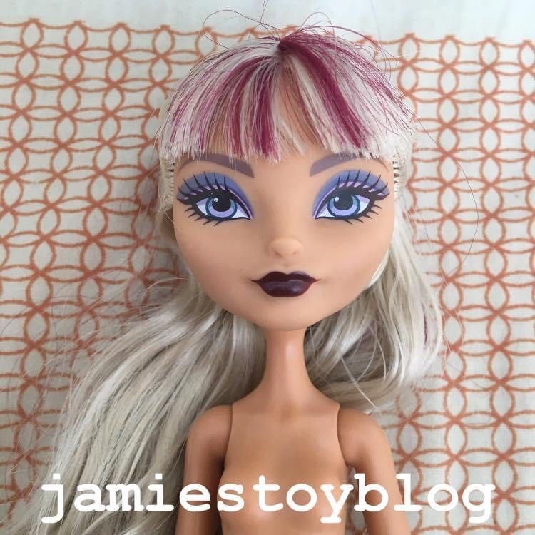 Ever After High Melody Piper doll - NO HANDS, Hobbies & Toys, Toys ...