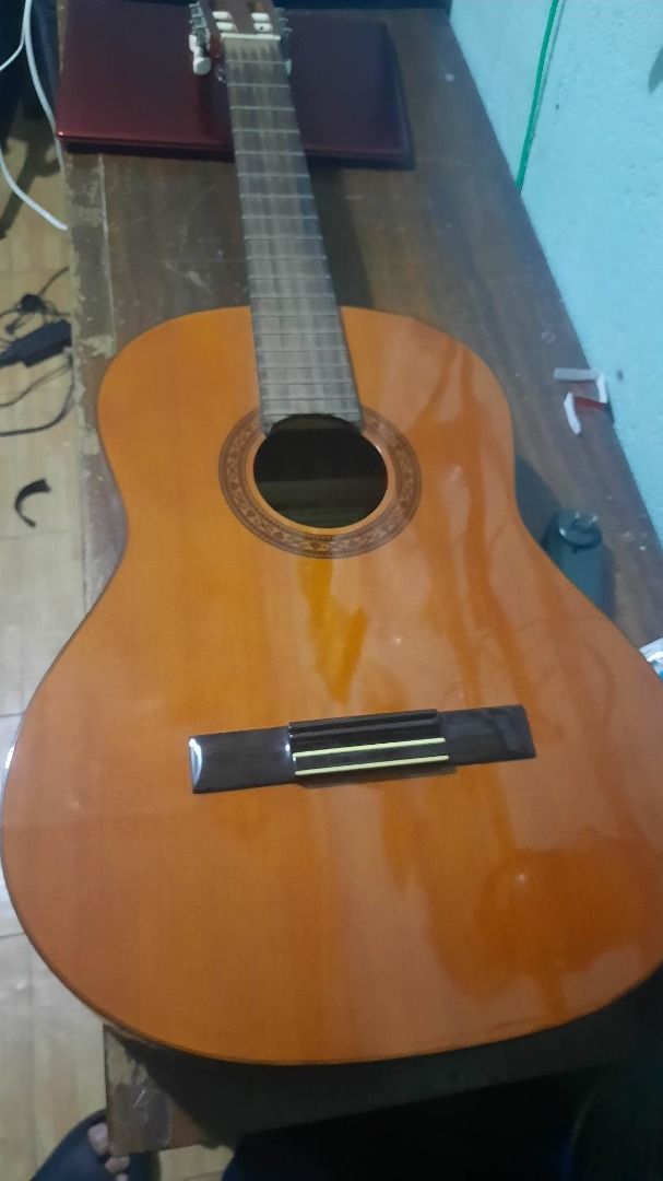 Fernando Cg-300 classical guitar, Hobbies & Toys, Music & Media ...