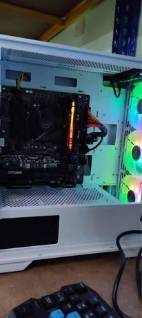 Full Set pc sekali 3 monitors termasuk stand apa semua sebijik macam ...