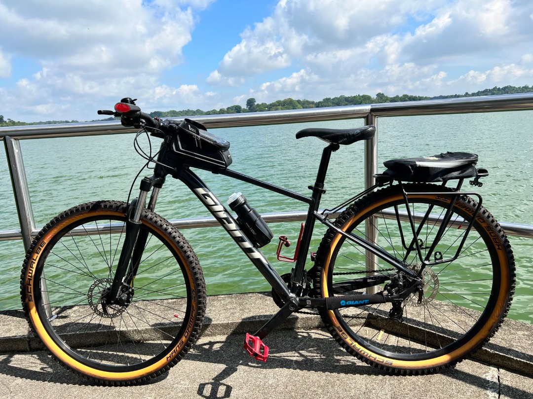 Giant Talon 4 Bicycle/Bike (Frame size: M), Sports Equipment, Bicycles ...