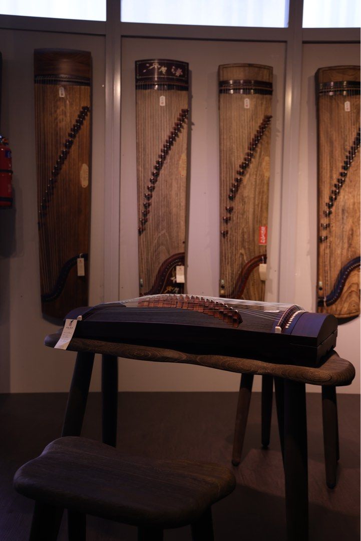 Guzheng small mini guzhen gu zheng, Hobbies & Toys, Music & Media ...