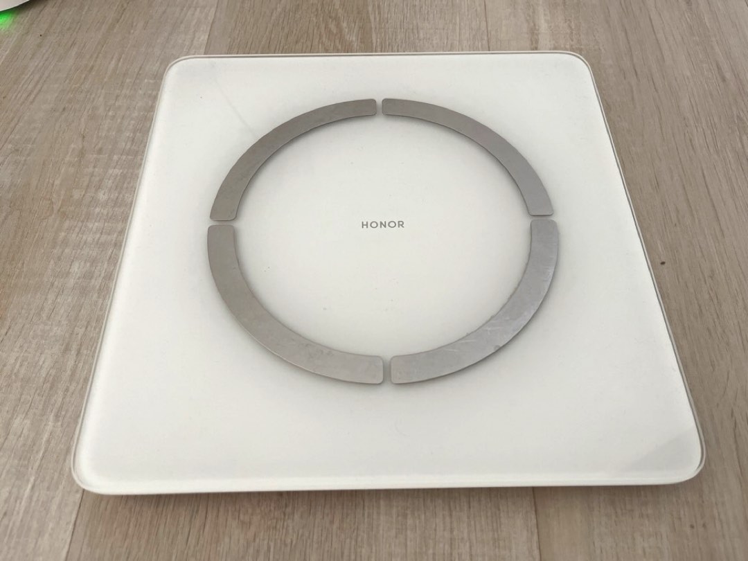Honor Scale 2, Health & Nutrition, Health Monitors & Weighing Scales on ...