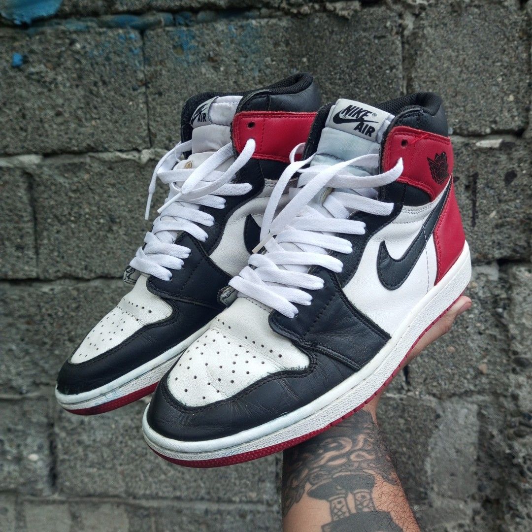 J1 RETRO BLACK TOE, Men's Fashion, Footwear, Sneakers on Carousell
