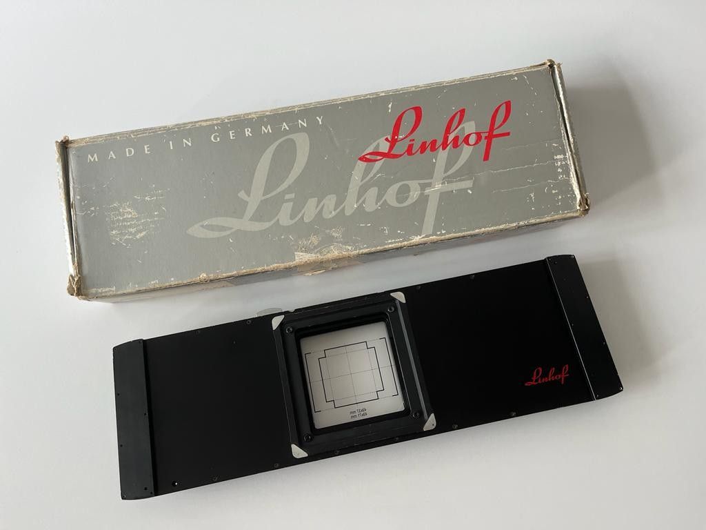 Linhof M679 sliding holder for Mamiya M645 Digital back., Photography ...
