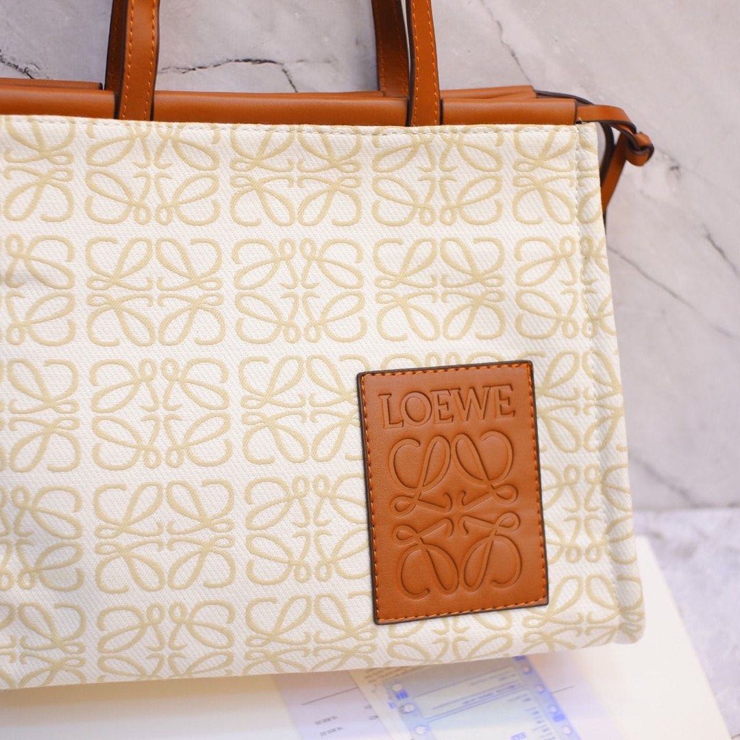 Loewe tote canvas fo malaysia, Fesyen Wanita, Tas & Dompet di Carousell