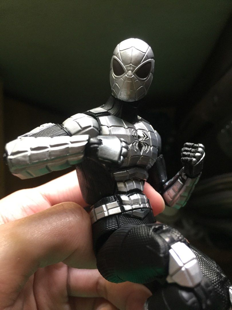 Marvel legends retro Armor Spider-Man, Hobbies & Toys, Toys & Games on ...