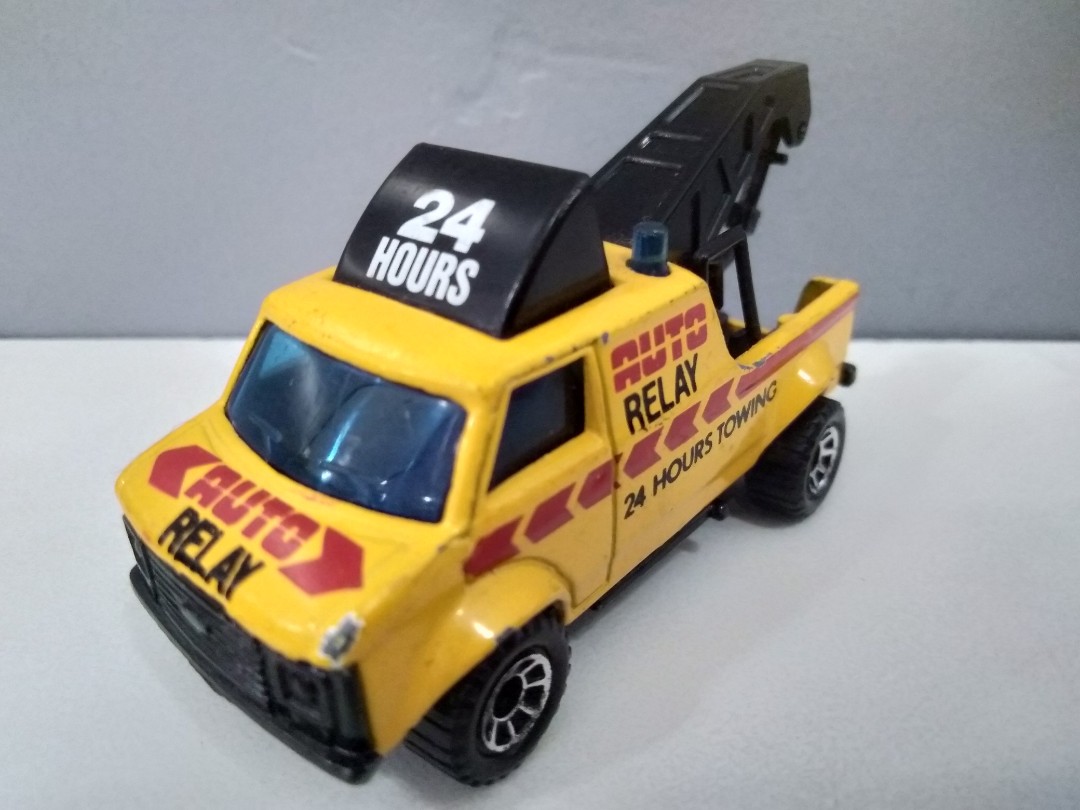 Matchbox Tow Truck, Hobbies & Toys, Toys & Games on Carousell