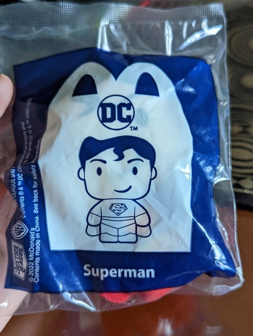 McDonalds happy meal DC superhero 2022 - SUPERMAN & BATGIRL (PRELOVED ...