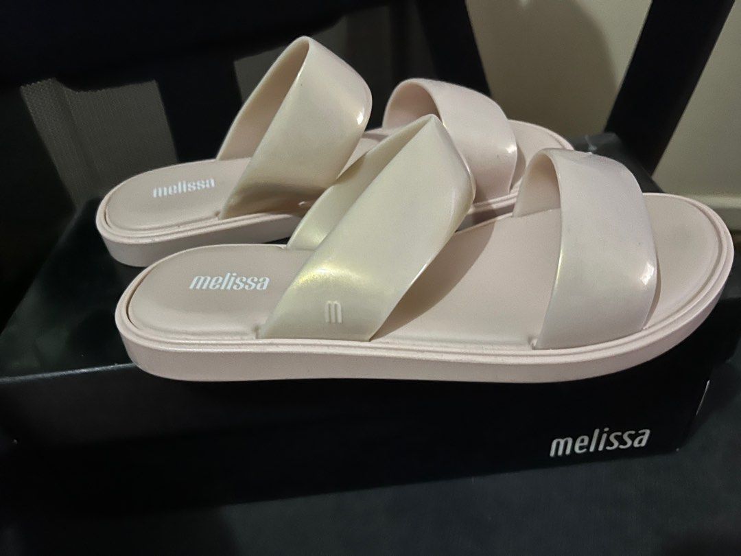 Melissa Bubble Slides (Pearl), Women's Fashion, Footwear, Slippers and slides on Carousell