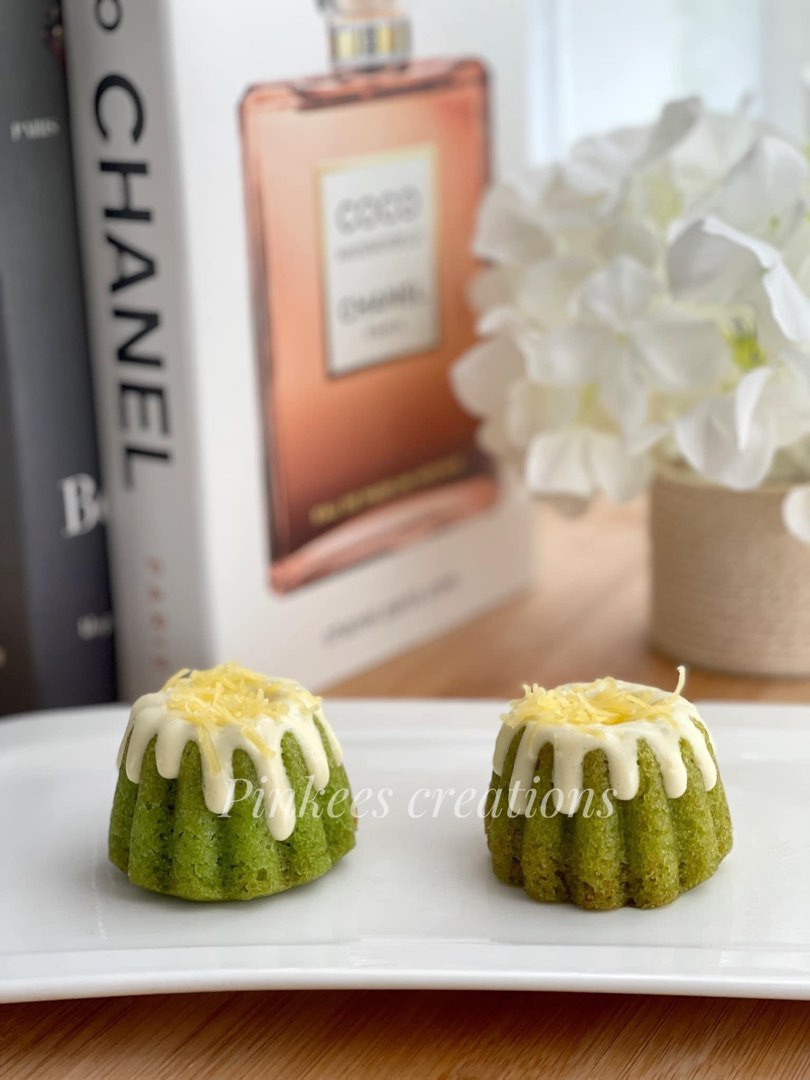 Mini cheesy pandan gula melaka cake, Food & Drinks, Homemade Bakes on ...