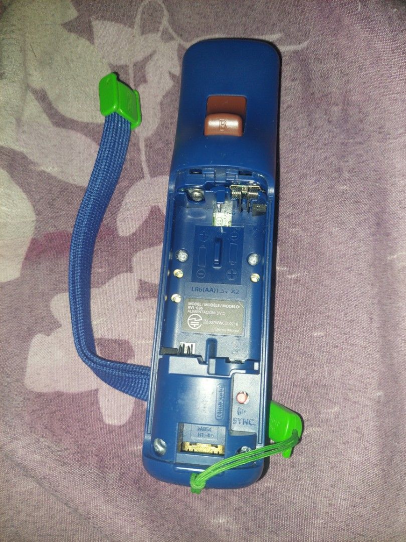 Nintendo wiimote luigi edition, Video Gaming, Gaming Accessories ...