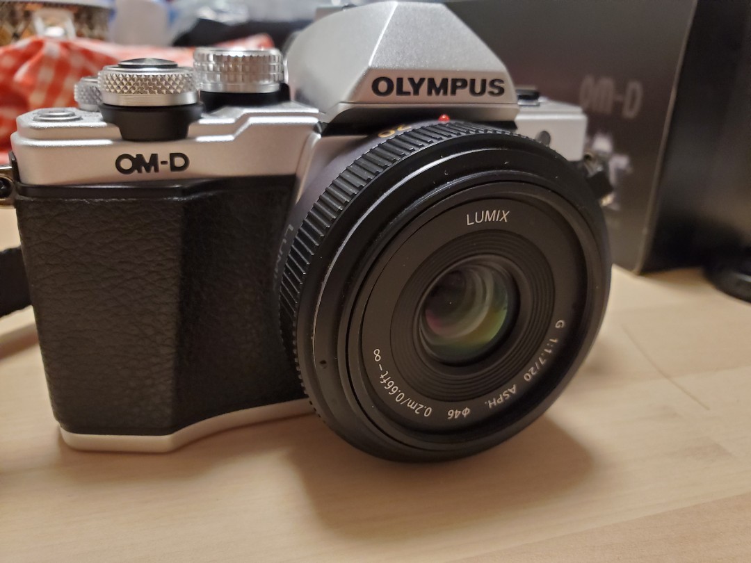 Olympus Em10 mk2 / E-m10 mk2 with 20mm prime and telephoto zoom, 攝影器材 ...
