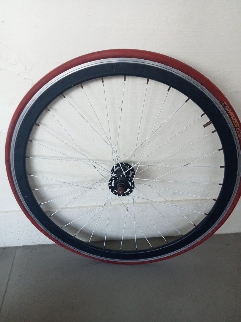One Singular Fixie wheel, Sports Equipment, Bicycles & Parts, Parts ...