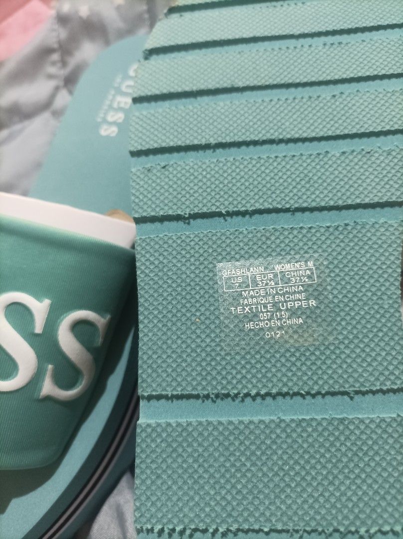 Original GUESS platform slide, Women's Fashion, Footwear, Flats ...