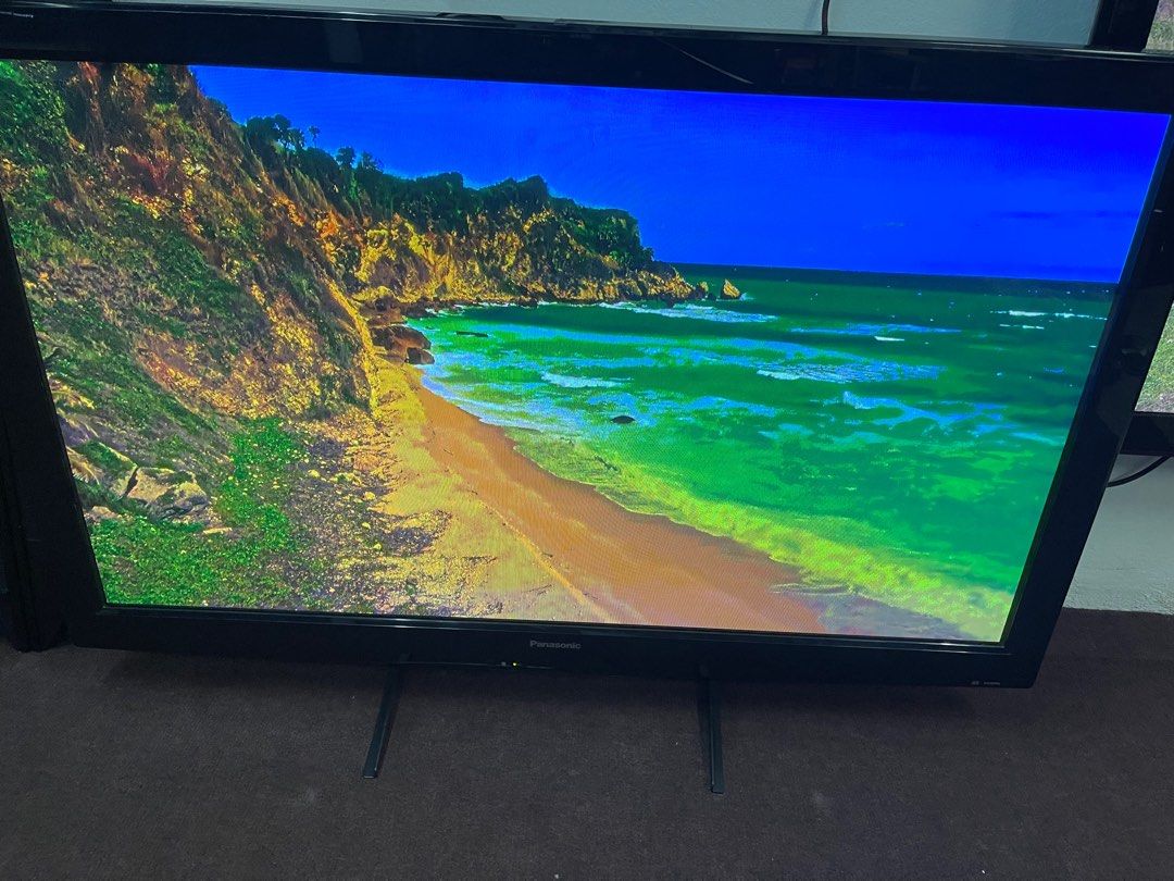 PANASONIC 52 INCH TV, TV & Home Appliances, TV & Entertainment, TV on Carousell
