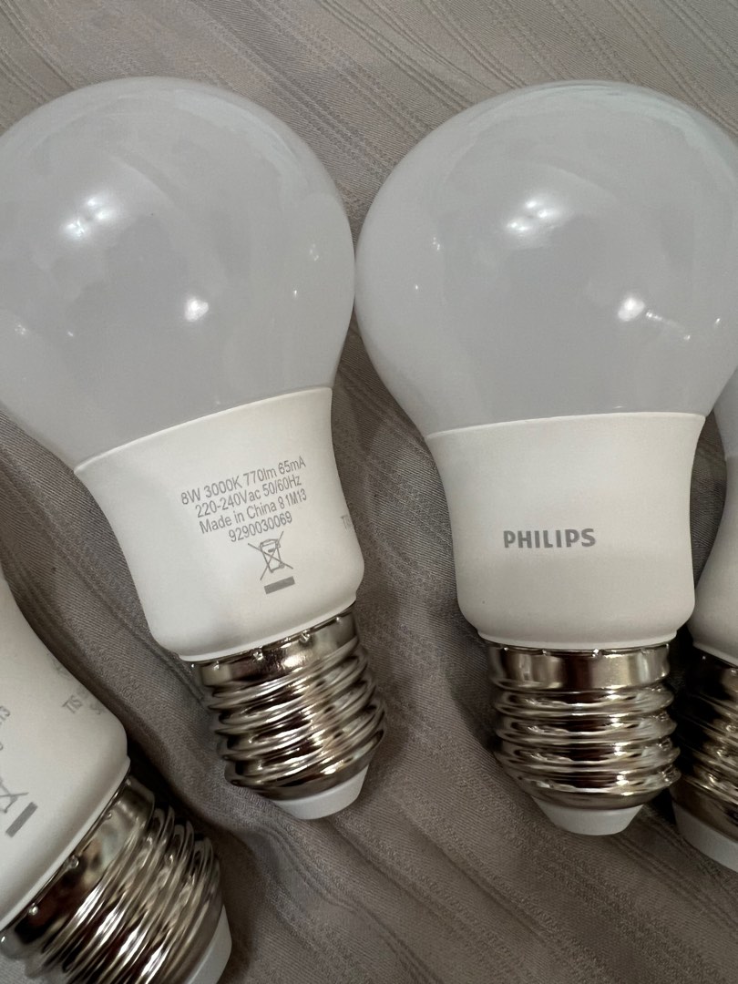 Philips LED Bulb E27 Base 8W Warm White (3000k), Furniture & Home ...