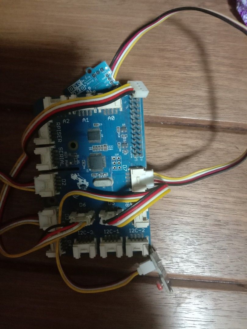 Raspberries pi grove adaptor with sensor, Computers & Tech, Parts ...