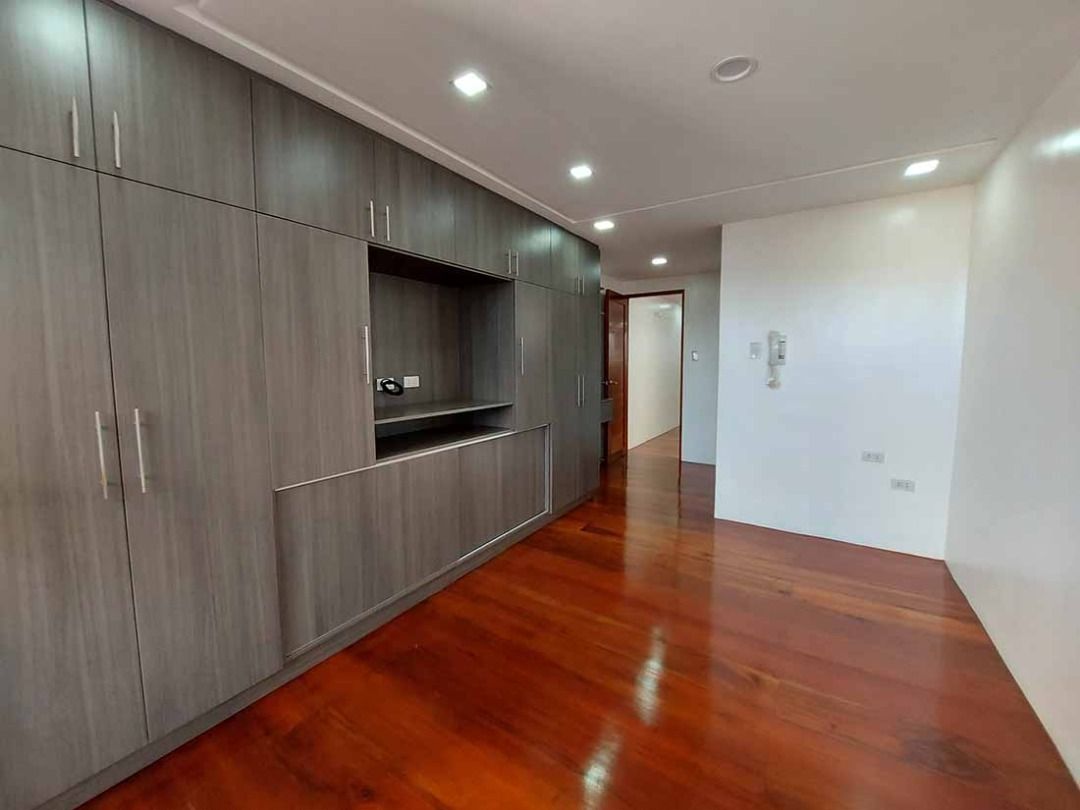 3 Bedroom House and Lot in Project 2 Cubao Quezon Townhouse City nr ...