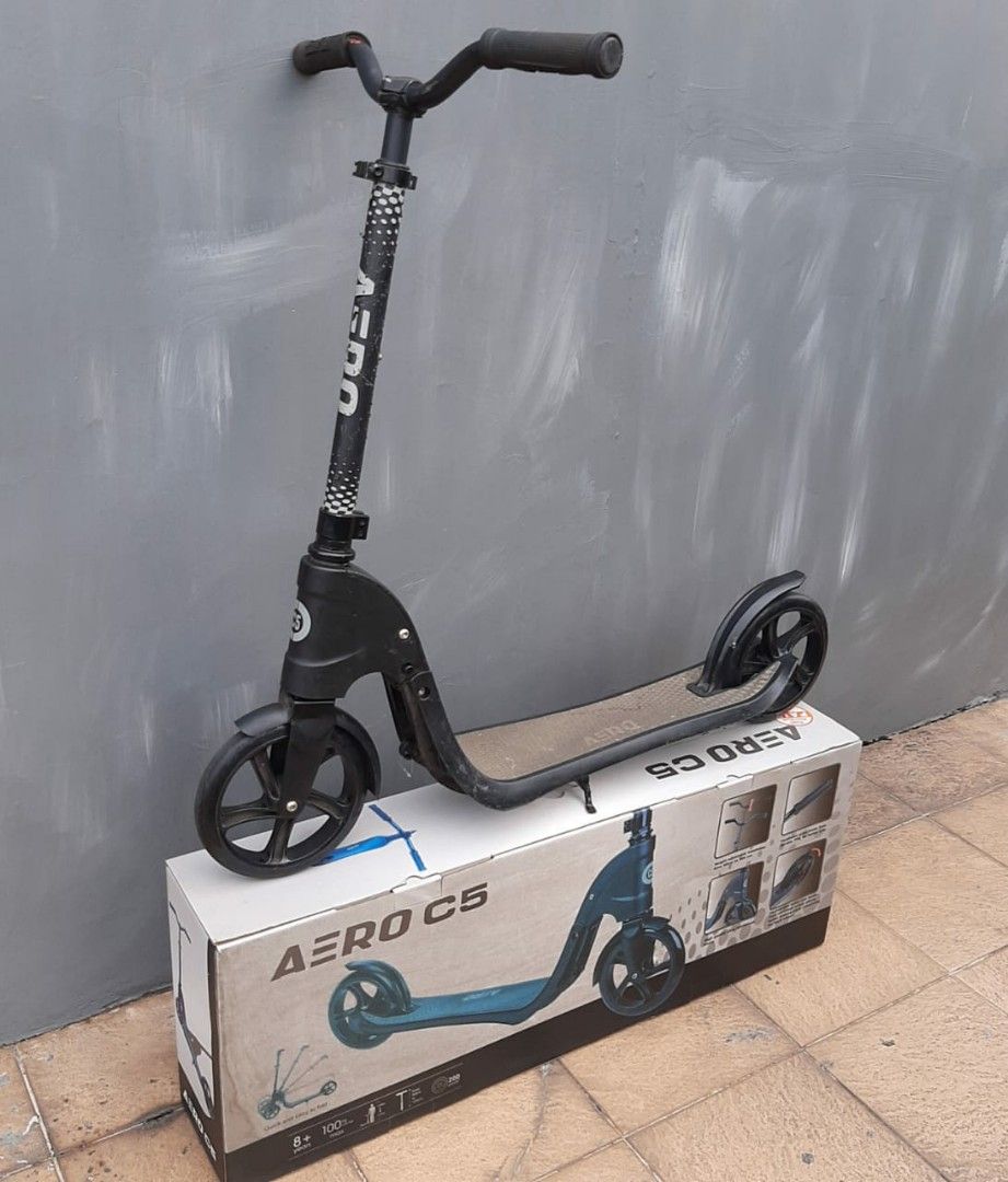 Scooter Aero C5 hitam, Sports, Other Sports Equipment on Carousell