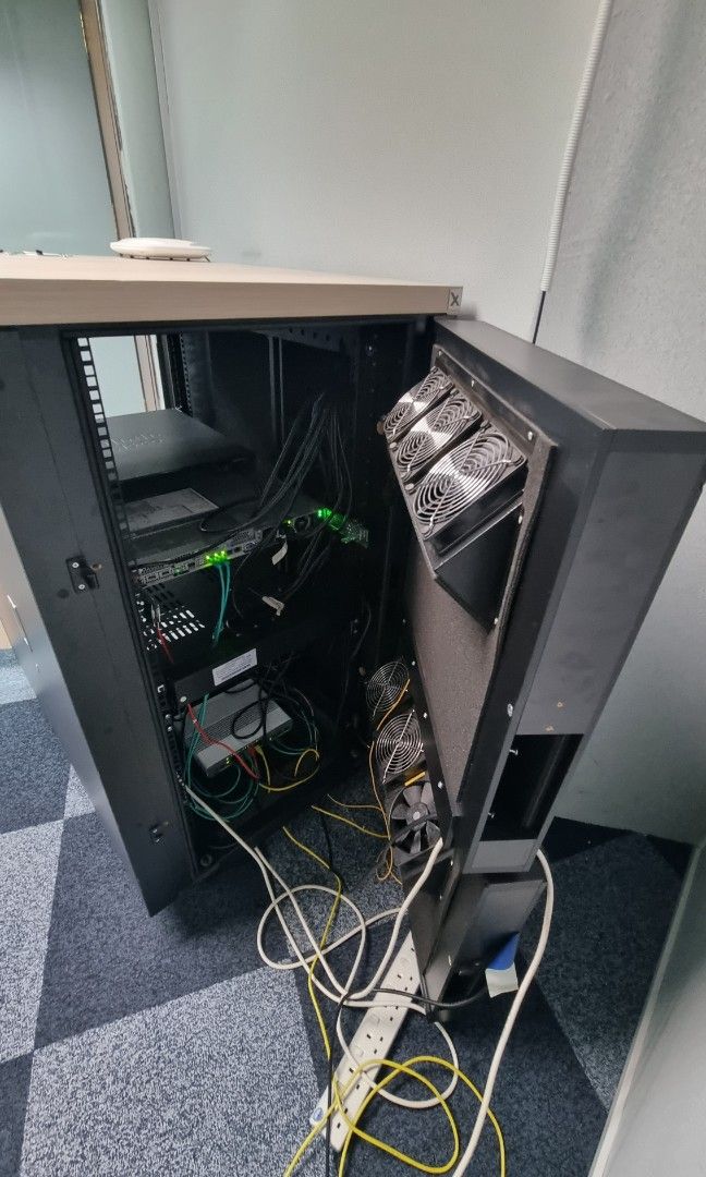 Servers rack cabinet on wheels, Computers & Tech, Office & Business ...