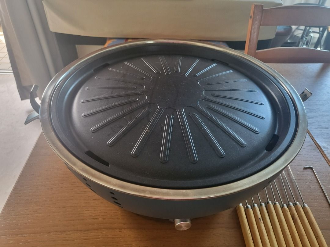 Smokeless indoor BBQ charcoal grill, USB charged fan, with mookata ...