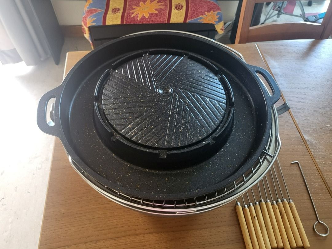 Smokeless indoor BBQ charcoal grill, USB charged fan, with mookata ...