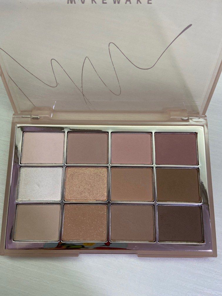 WAKEMAKE eyeshadow palette, Beauty & Personal Care, Face, Makeup on Carousell