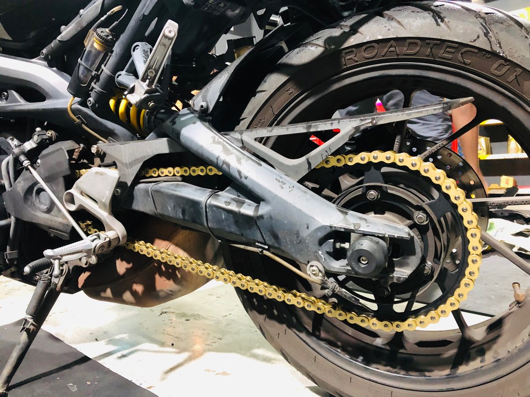 Yamaha MT09 / Tracer 900 / XSR900 CZ Racing Chain + PBR Italy Sprocket ...
