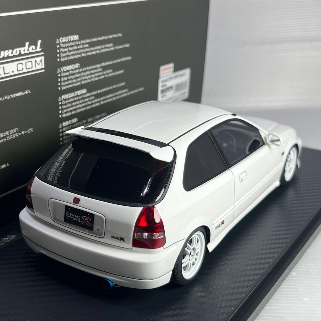 1/18 Ignition IG Honda Civic EK9 Type R white, 興趣及遊戲, 玩具 & 遊戲類 - Carousell