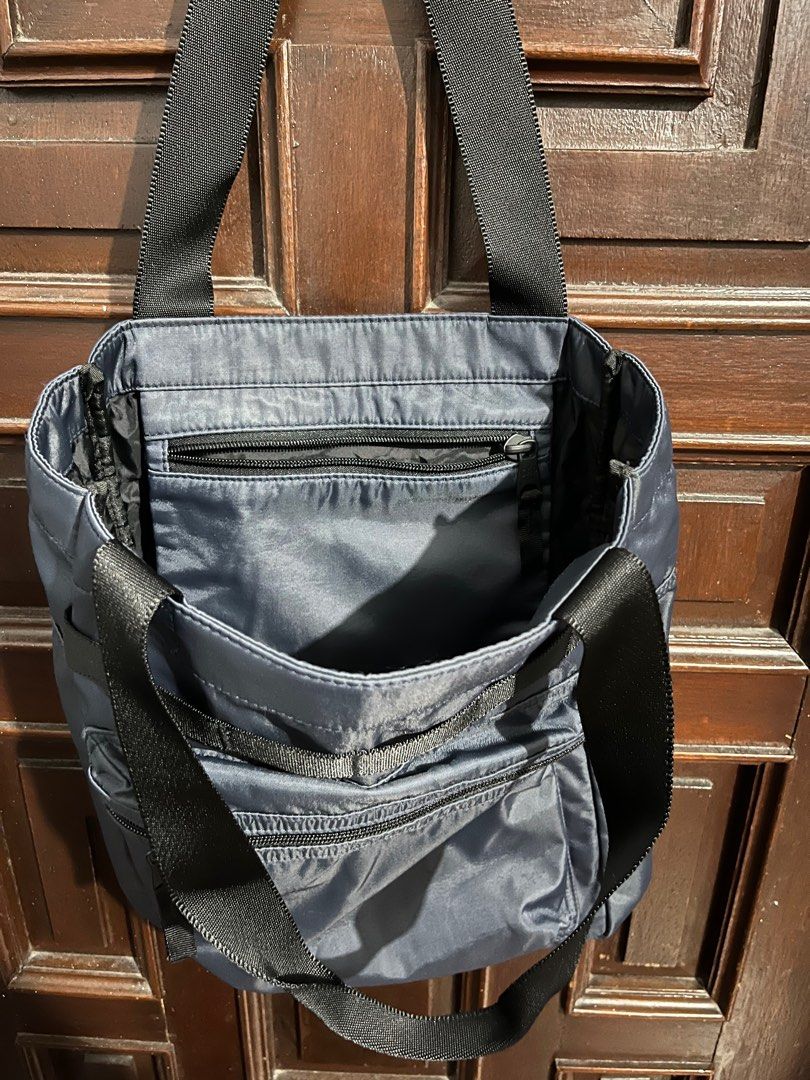 2 pc Gap Nylon Tote Bags, Women's Fashion, Bags & Wallets, Tote Bags on Carousell