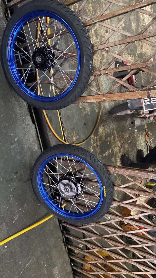 X1R/Jupiter Alloy Pistop rim, Motorcycles, Motorcycle Apparel on Carousell