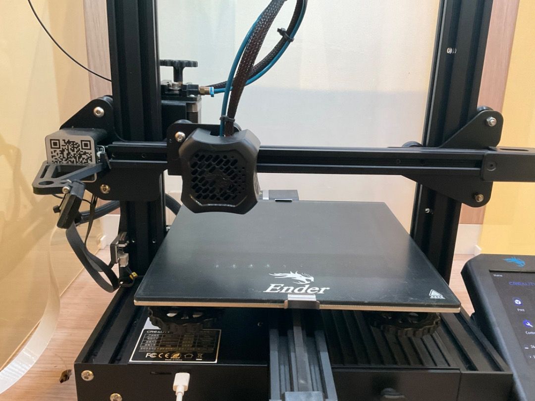 Ender 3 V2 3D printer with enclosure, many extras., Computers & Tech ...