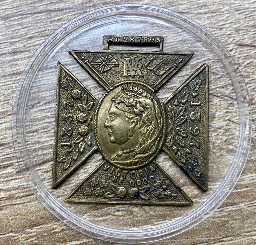 England Queen Victoria 1897 Medal Rare 37mm, Hobbies & Toys ...