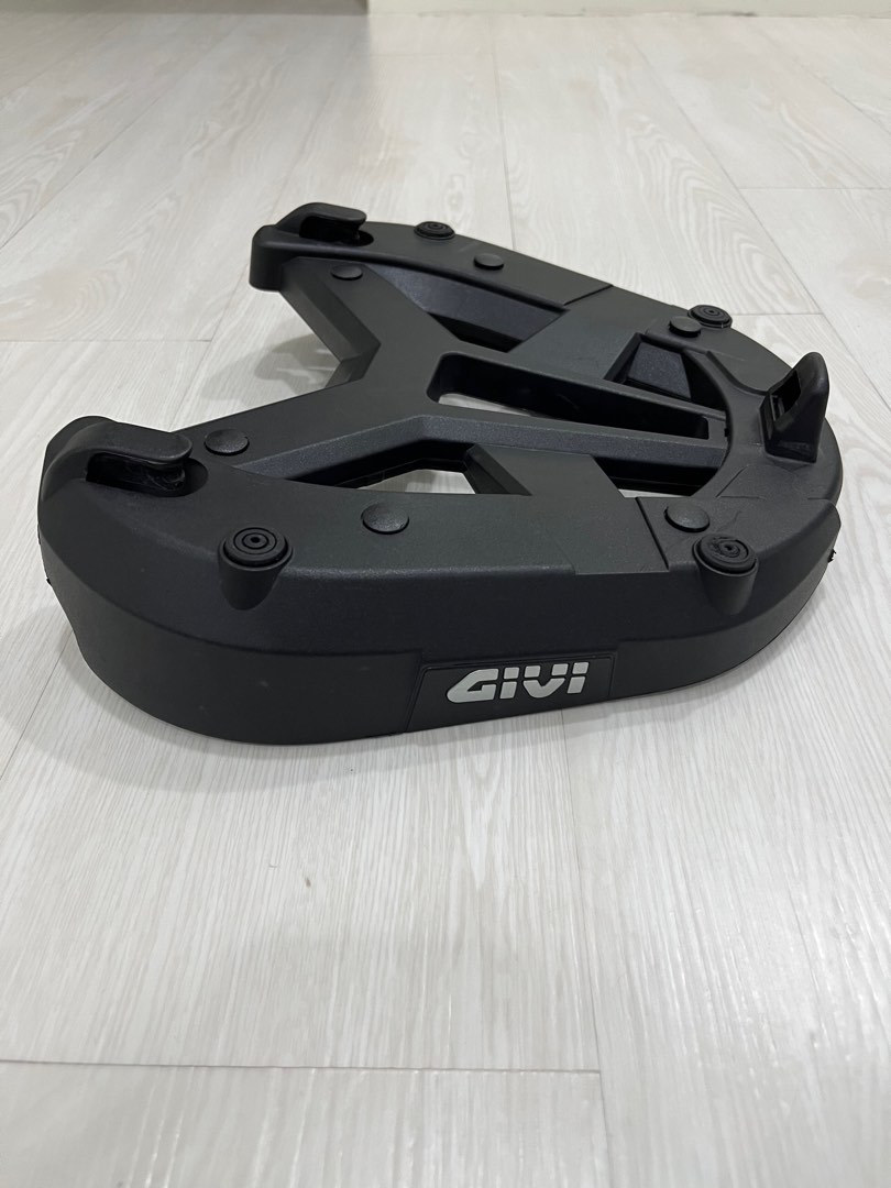 GIVI M7 Monokey Baseplate, Motorcycles, Motorcycle Accessories on Carousell