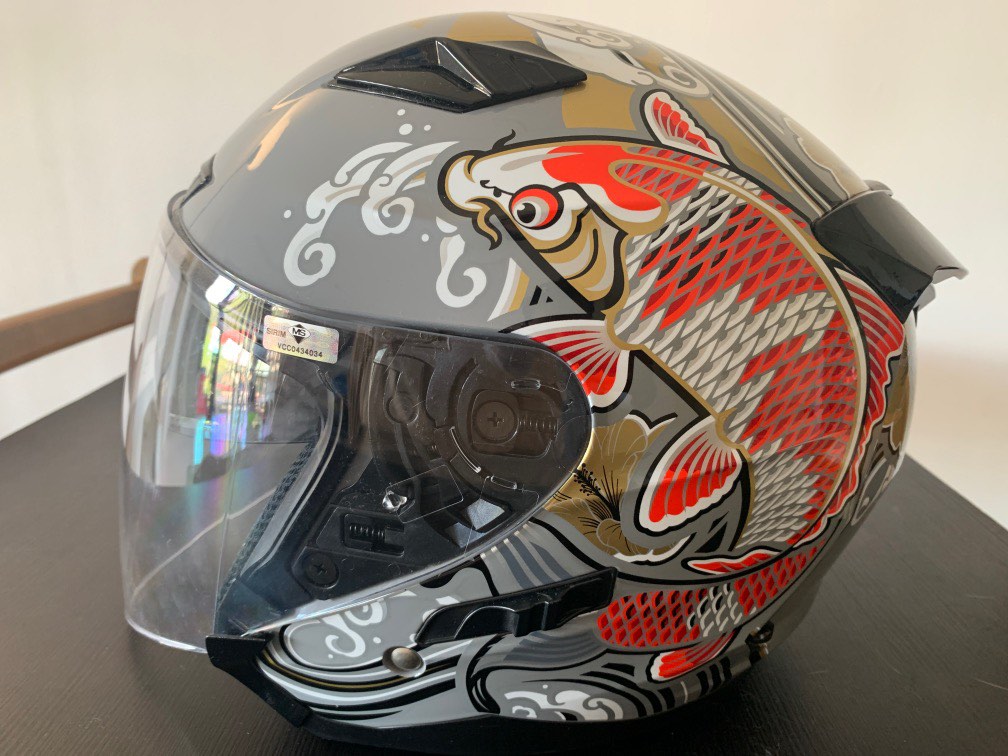 Preloved Helmet Brand Gracshaw - Koi Fish (Only use 2 times ...