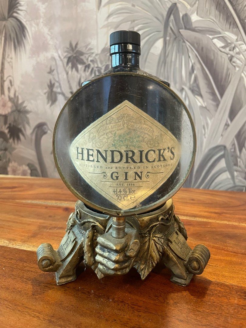 Hendricks Gin Stand Glorifier Magnifying Glass Bottle Holder *RARE ...