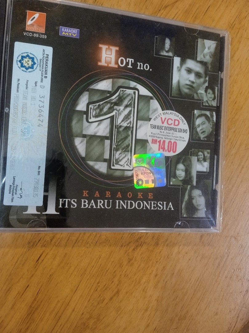 Hot no 1 Indonesia, Hobbies & Toys, Music & Media, CDs & DVDs on Carousell