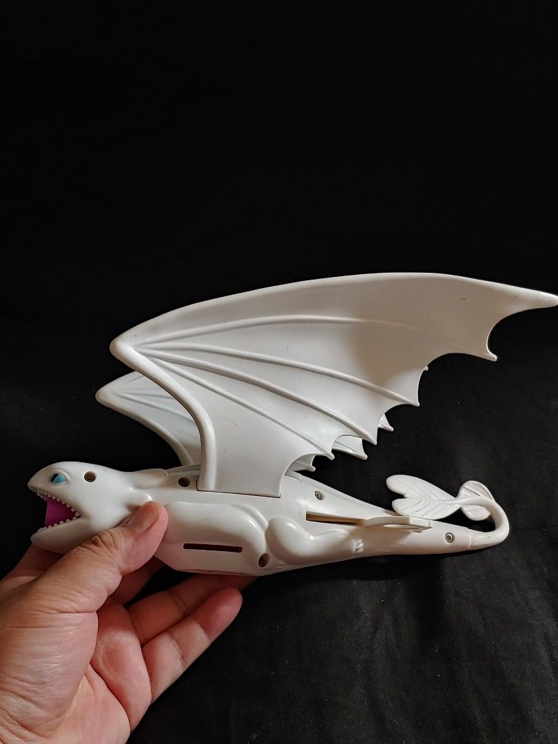 How to Train Your Dragon Light Fury toy, Hobbies & Toys, Toys & Games ...