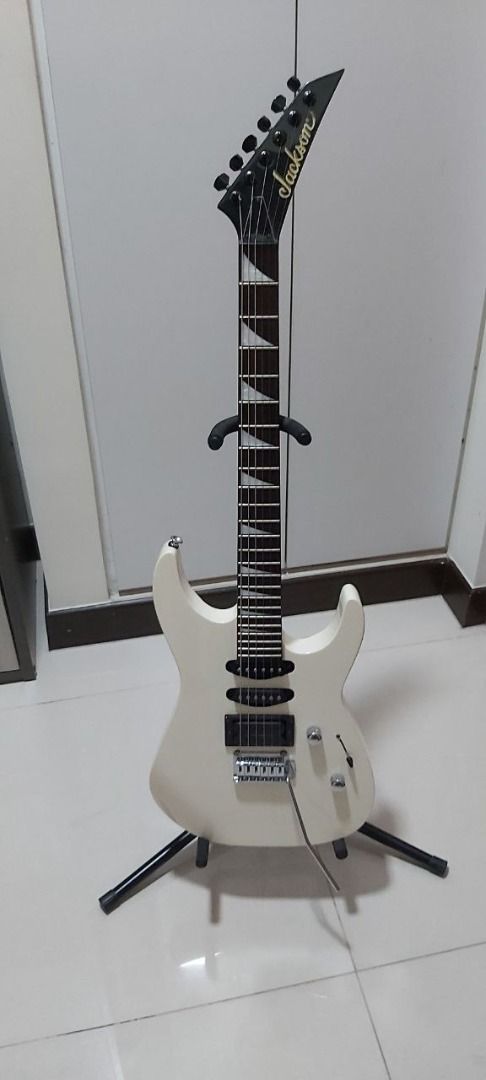 Jackson JS23 Dinky electric guitar white - upgraded pickup and locking ...