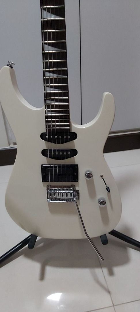 Jackson JS23 Dinky electric guitar white - upgraded pickup and locking ...
