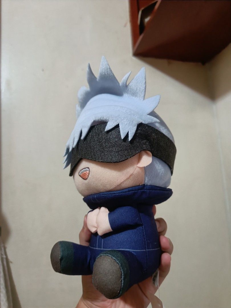 Jujutsu Kaisen Satoru Gojo Plushie (Banpresto), Hobbies & Toys, Toys ...