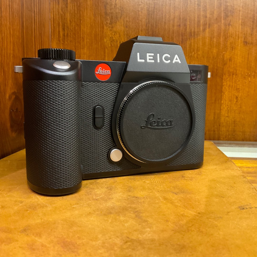 Leica SL2 W/Box (5559448), Photography, Cameras on Carousell