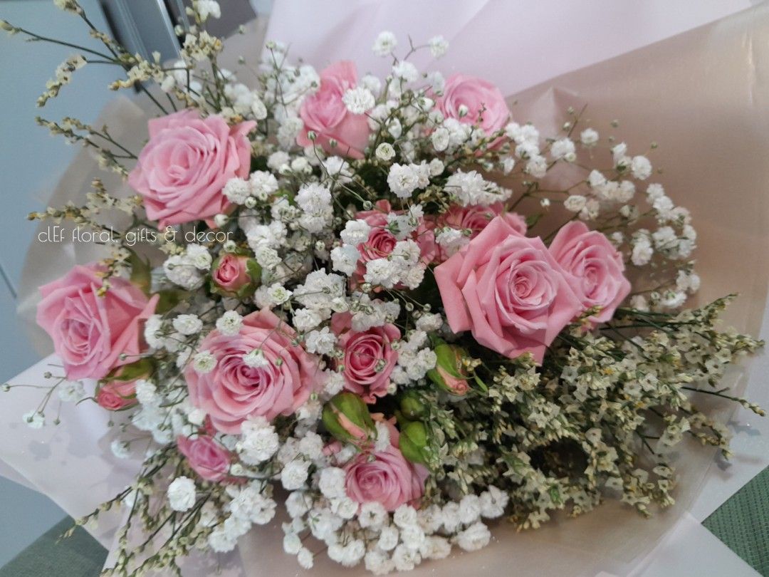Light pink spray roses, baby pink roses bouquet with gyp and limonium ...